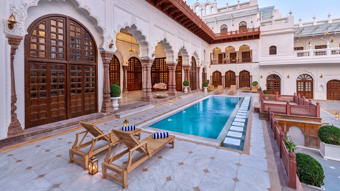 Atmosphere Core открыла свой первый в Индии отель в историческом дворце ...