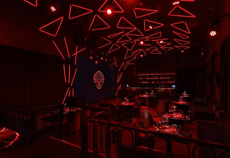 В RODINA MOSKVA стартовал летний сезон красочных шоу | OK-magazine.ru