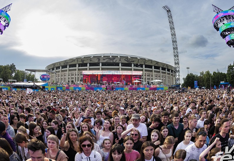 VK Fest 2025 прошел в пяти городах, собрал 205 тысяч гостей и 295 ...