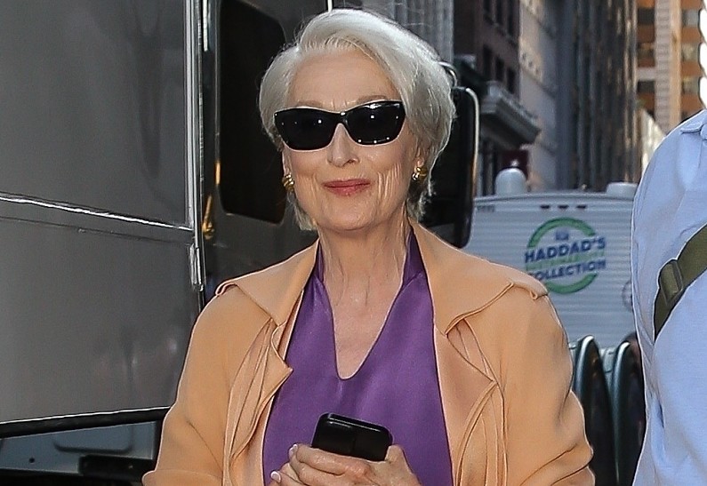 Мерил Стрип впервые появилась в роли культовой Миранды Пристли на съемках фильма «Дьявол носит ...